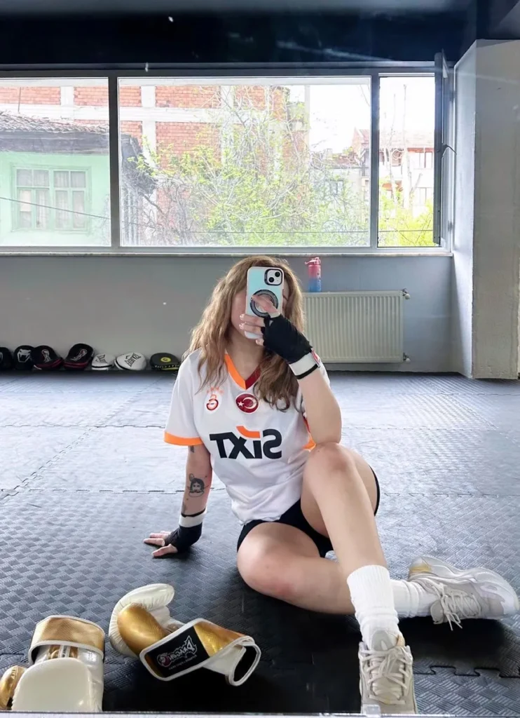 Türk Onlyfans Modelleri - 2025! - Yeni Medya Düzeni